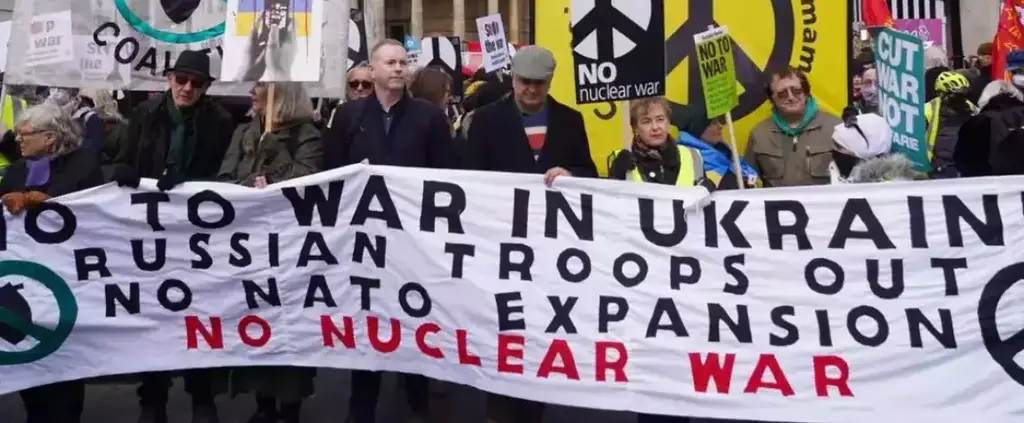 Sign the Statement of Solidarity with Russian War Opponents | MoveOn