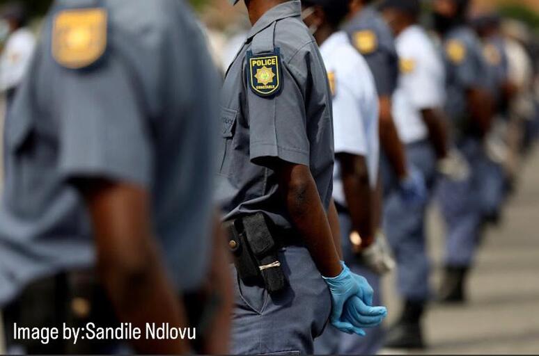 We demand SAPS Booysens Police Station have more trained police ...