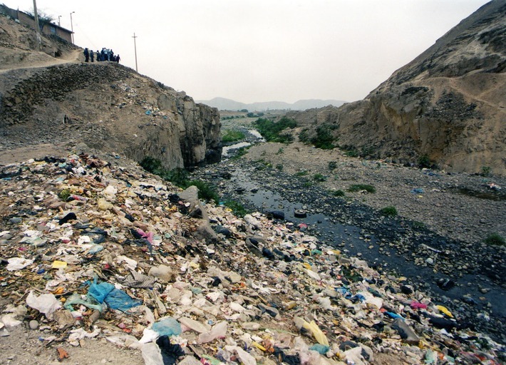 No contaminemos los ríos Chillón y Rímac con basura y tóxicos - Perú ...